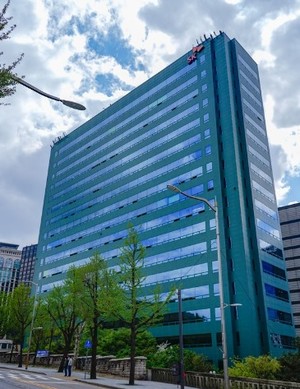 넷플릭스-SKB, ‘망 이용료’ 감정한다...감정기관 ETRI·KISDI로 좁혀질 듯 - 소비자가 만드는 신문